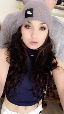 Dewania Shaumann 1322409